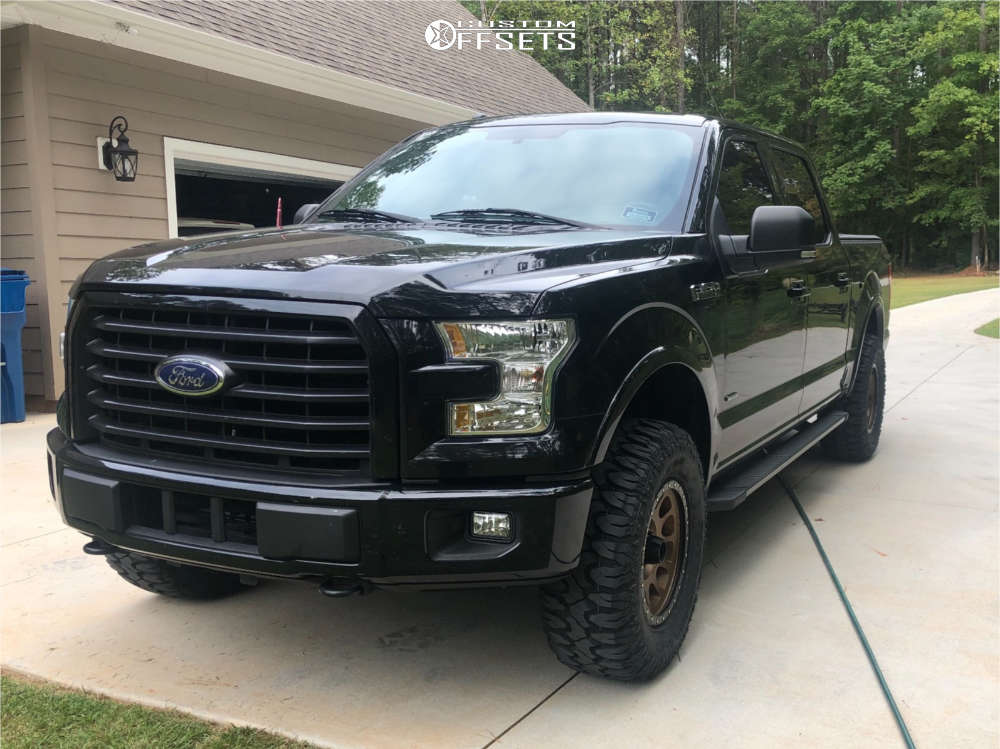 2016 Ford F-150 with 17x8.5 0 Method Nv and 33/12.5R17 Milestar ...