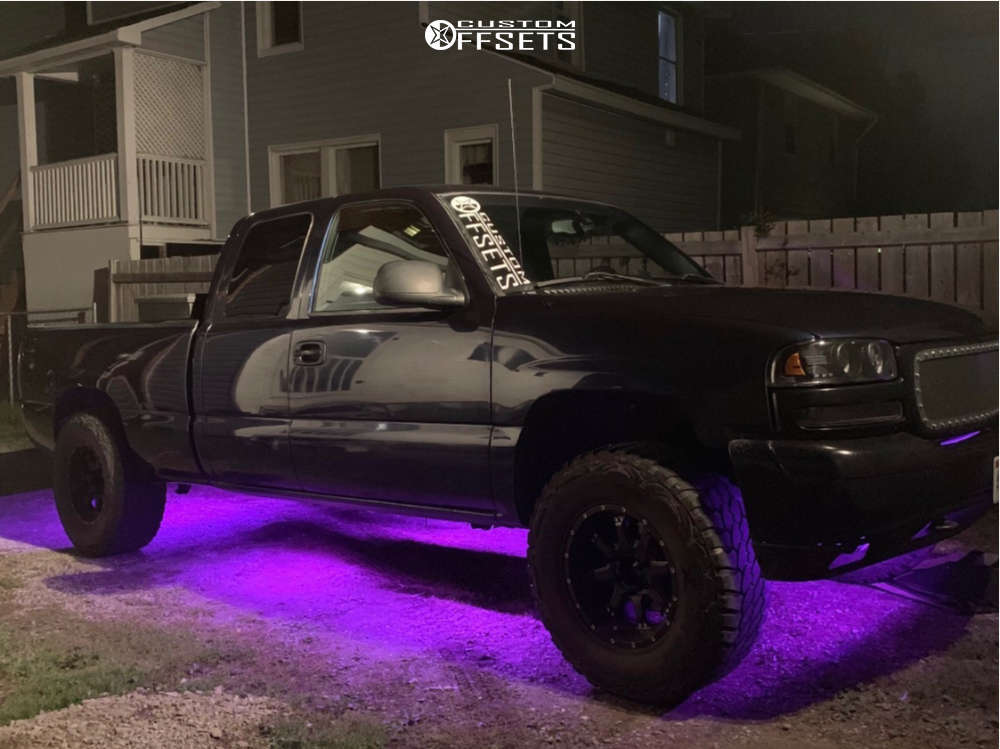 1999 GMC Sierra 1500 with 17x9 -12 Raceline Assault and 315/70R17 Pro ...