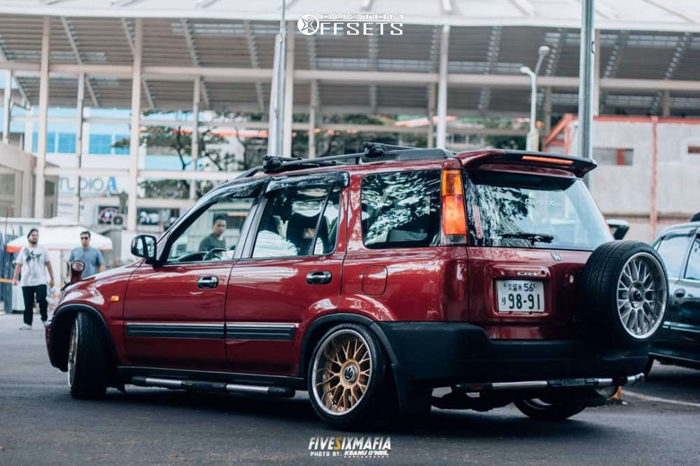 2000 Honda CR-V with 17x8.5 30 Riverside Gulf Stich Mesh and 205/45R17 ...