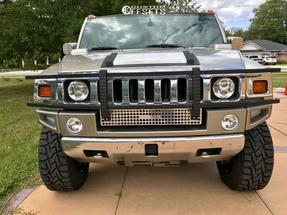 2005 HUMMER H2 with 22x12 -51 ARKON OFF-ROAD Cleopatra and 35/12.5R22 ...