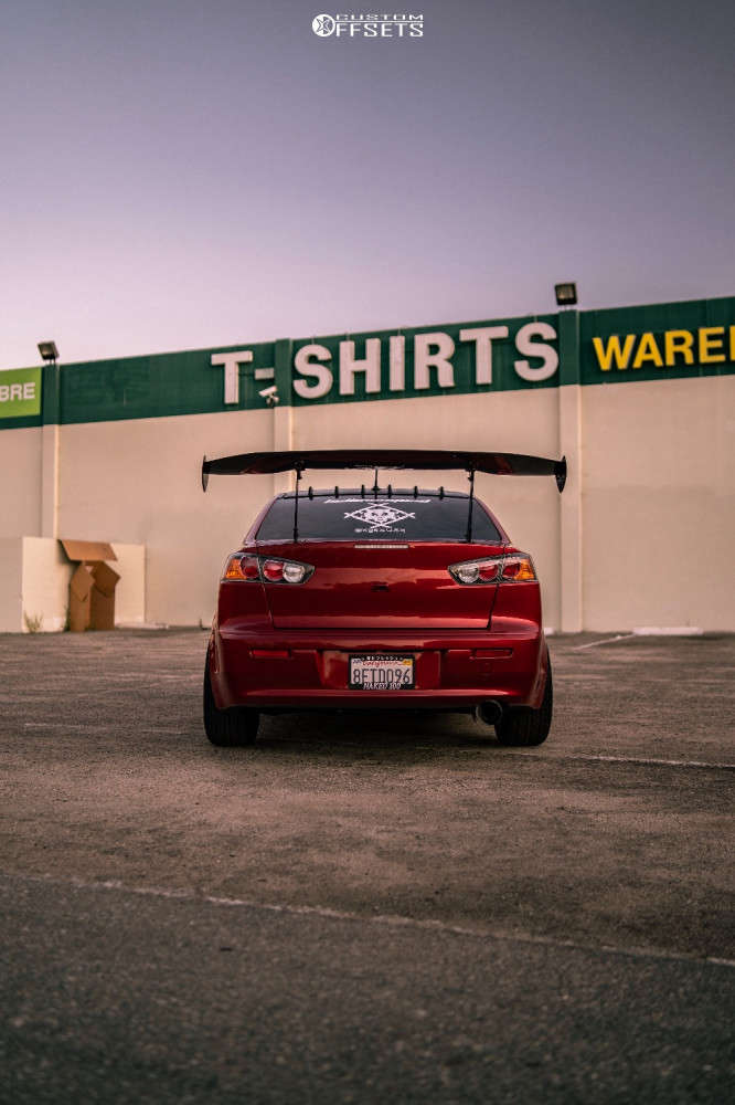 2017 Mitsubishi Lancer with 18x9.5 40 AVID1 AV6 and 235/40R18 Vercelli ...