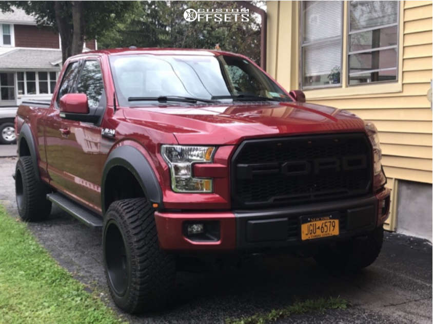 2015 Ford F-150 with 20x12 -44 Moto Metal Mo984 and 33/12.5R20 Atturo ...
