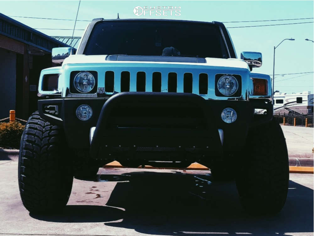 2008 Hummer H3 with 22x14 -76 TIS 544BM and 35/12.5R22 Road One Cavalry ...