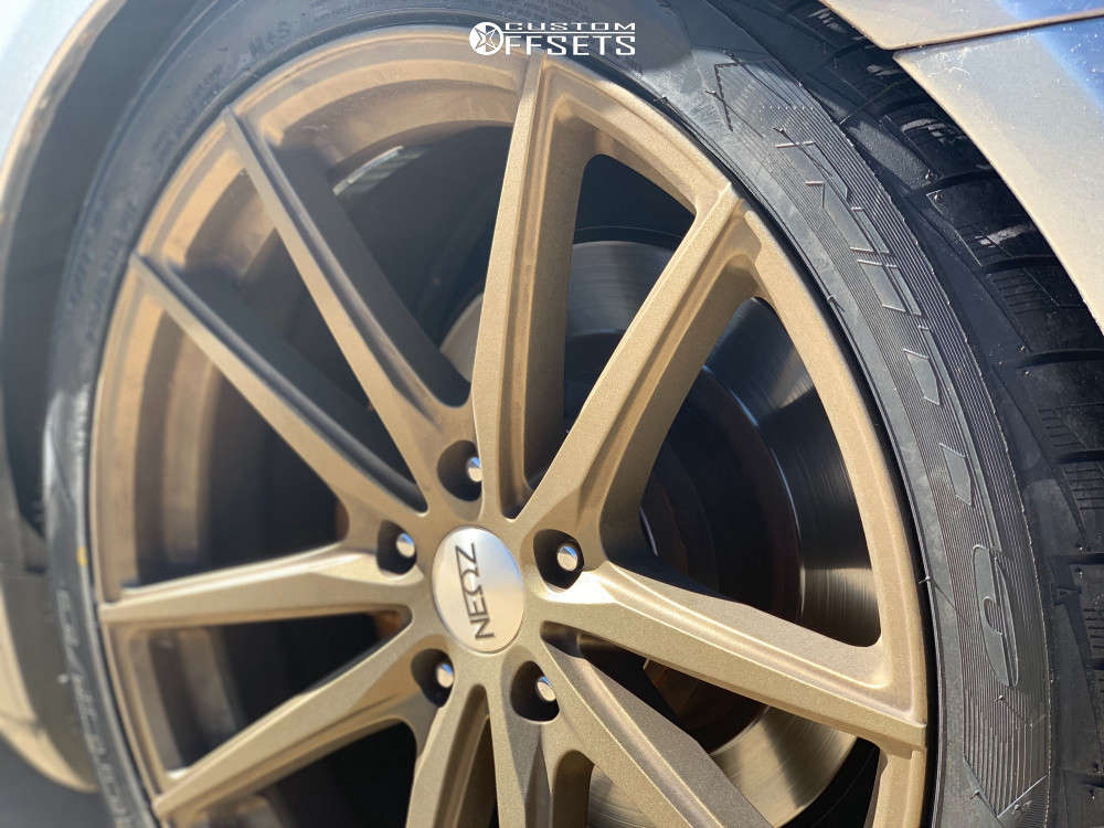 2004 INFINITI G35 with 19x9.5 35 Neoz 5018 and 225/40R19 Nitto Motivo ...