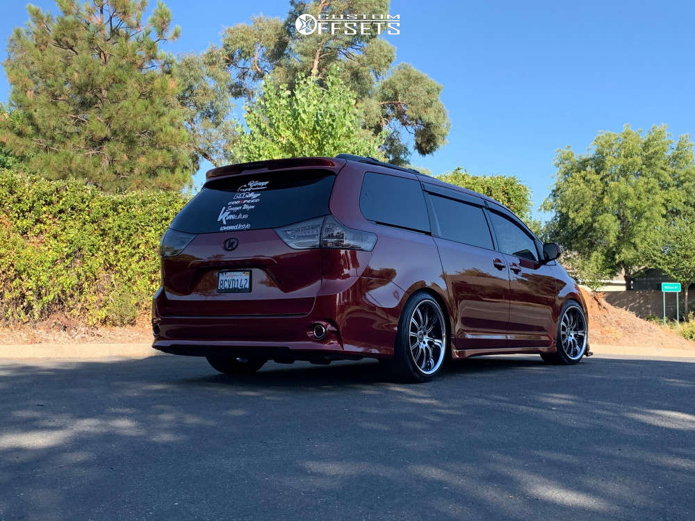2017 Toyota Sienna with 20x10.5 25 Concept One Rs-10 and 245/40R20 Toyo ...
