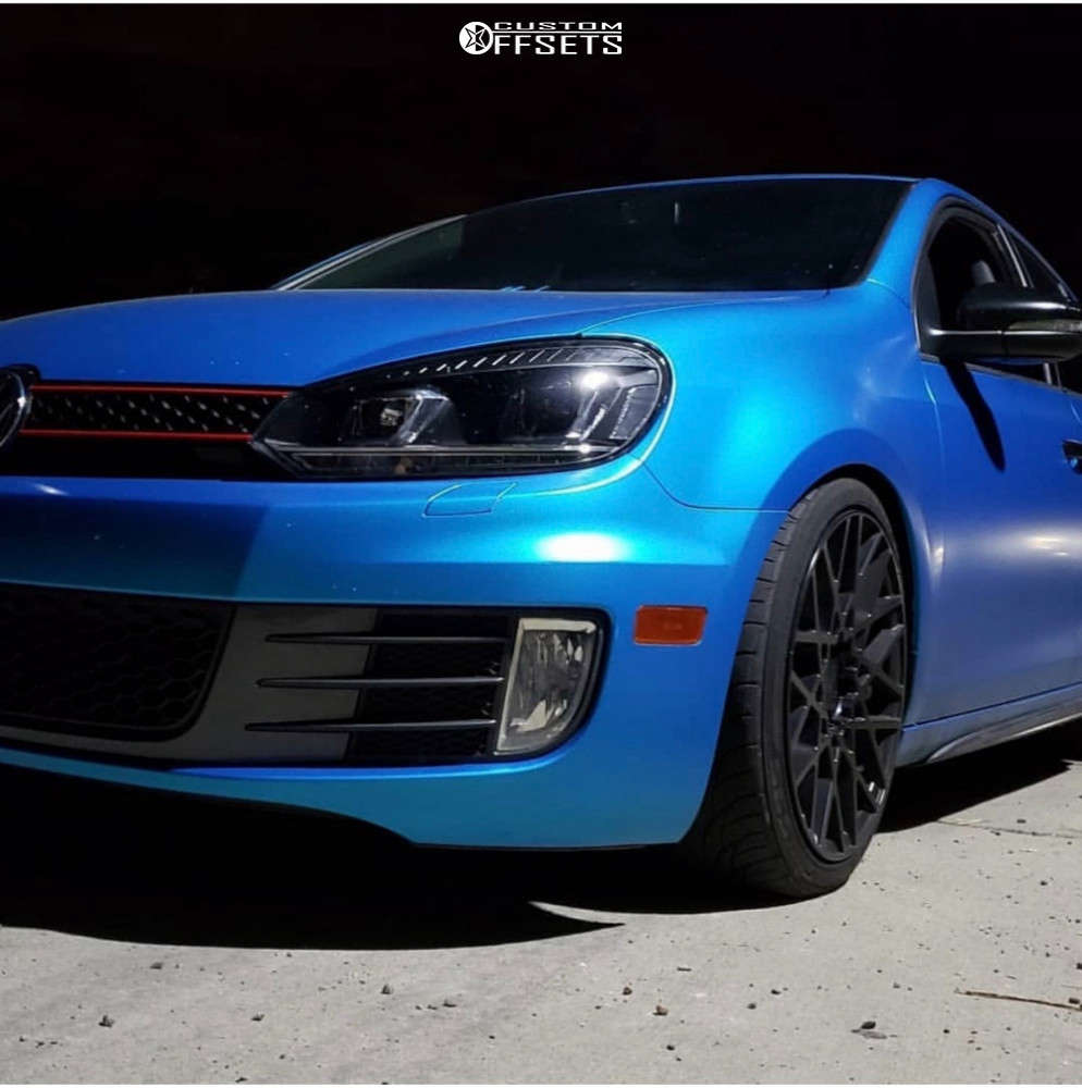 2013 Volkswagen GTI with 18x8.5 35 Rotiform Blq and 245/45R18 Federal ...