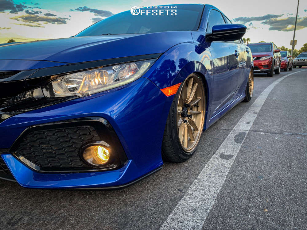 2019 Honda Civic with 18x9.5 35 Cosmis Racing R1 and 235/40R18 Goodyear ...