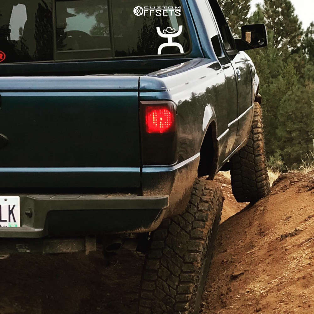 2009 Ford Ranger with 16x8 0 Raceline Assault and 33/12.5R16 Back ...