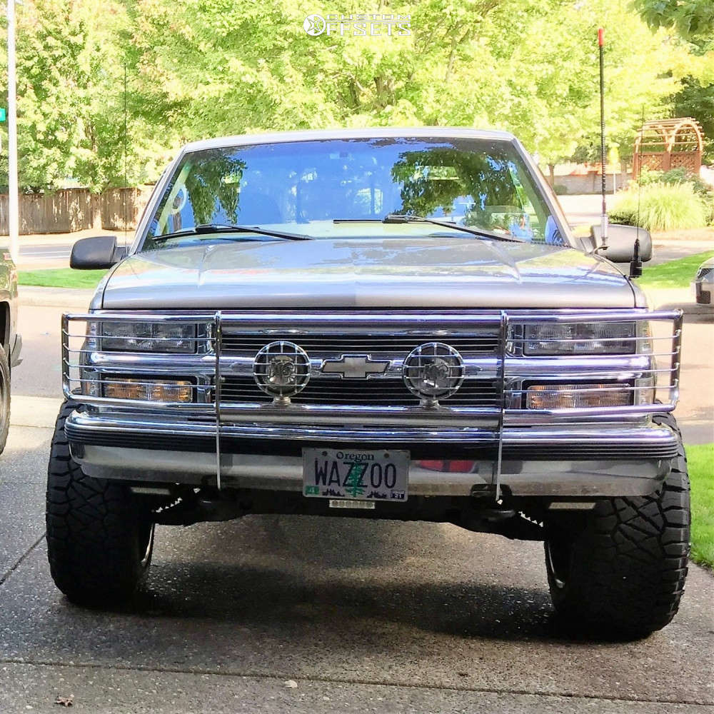 1998 Chevrolet K1500 with 20x12 -44 Dropstars 654mb and 33/12.5R20 ...