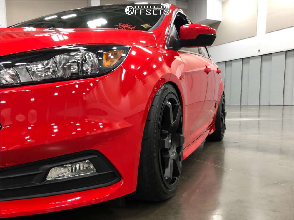 2017 Ford Focus with 18x8.5 35 Rotiform Six and 235/40R18 Firestone ...