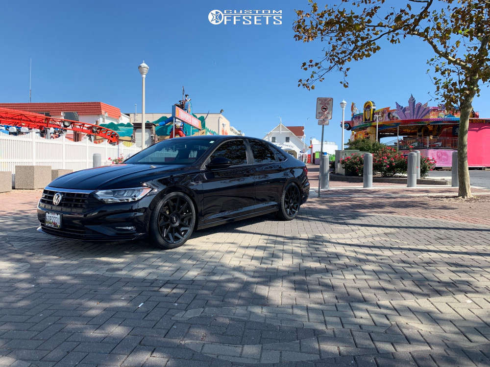 2019 Volkswagen Jetta with 19x8.5 45 Rotiform Cvt and 235/40R19 ...