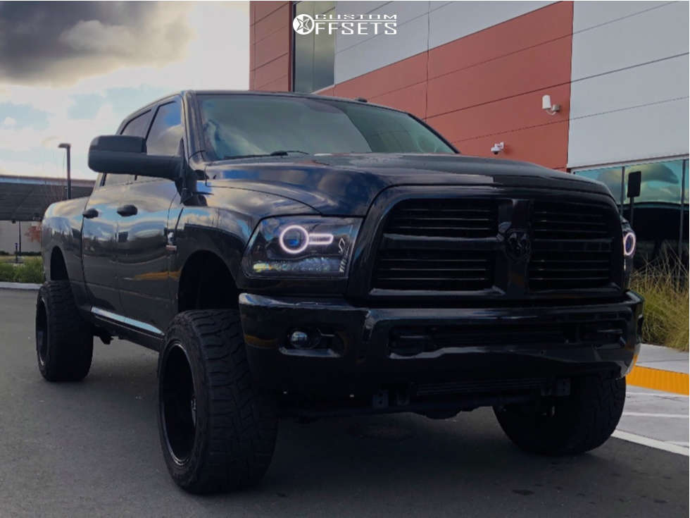 2016 Ram 2500 with 20x12 -43 Fuel D588 and 33/12.5R20 Toyo Tires Open ...