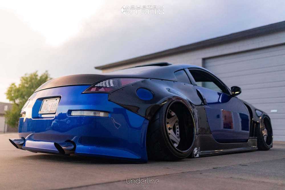 2007 Nissan 350Z with 18x10.5 0 Leon Hardiritt Ordens and 255/35R18 ...