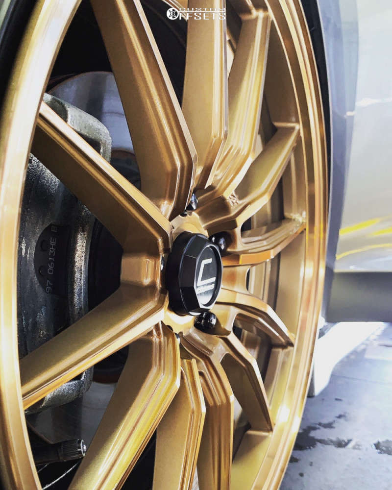 2018 Hyundai Elantra with 18x8.5 35 Cosmis Racing R1 and 215/35R18 ...