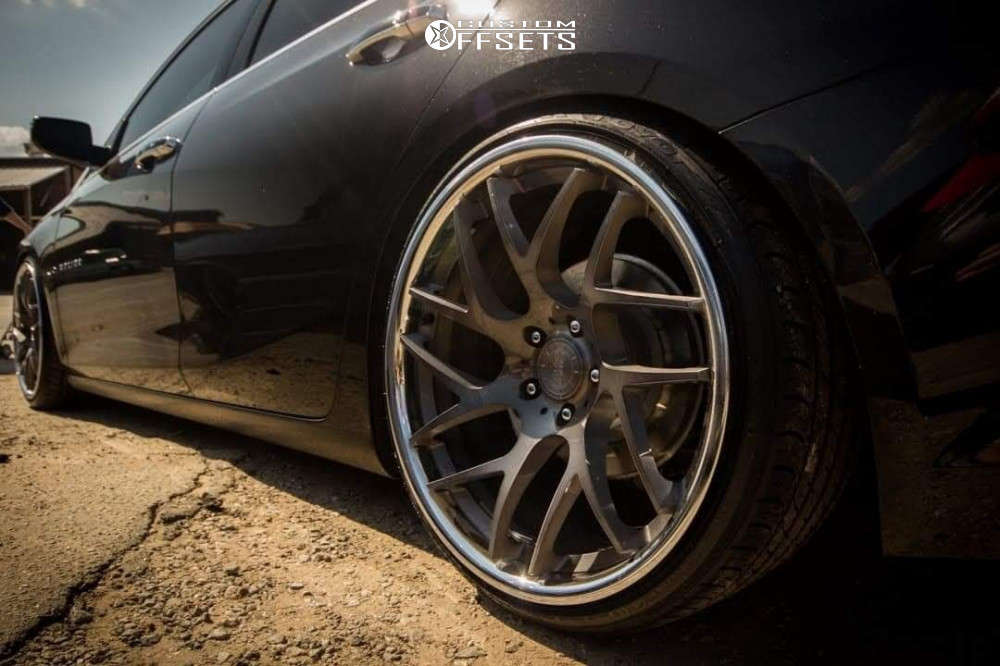 2016 Chevrolet Malibu with 20x9 30 Vertini Rf1.4 and 225/35R20 Toyo ...