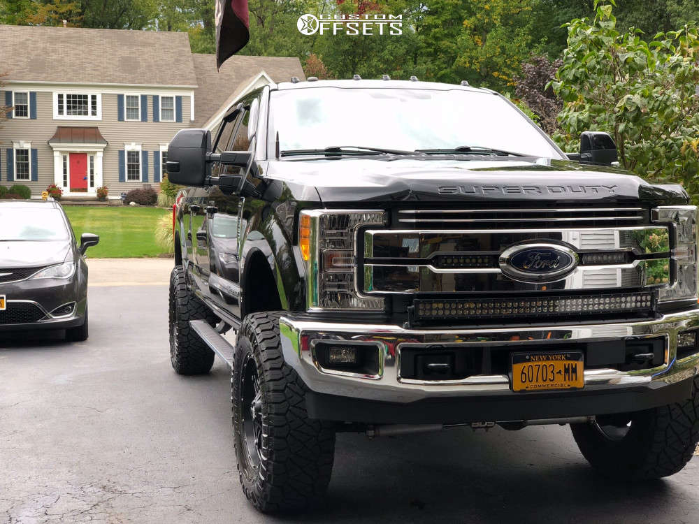 2017 Ford F-250 Super Duty with 20x10 1 Fuel Hostage and 37/12.5R20 ...