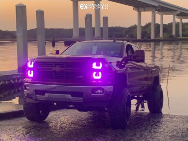 2015 Chevrolet Silverado 1500 with 24x14 -76 Moto Metal Mo986 and 35/12 ...