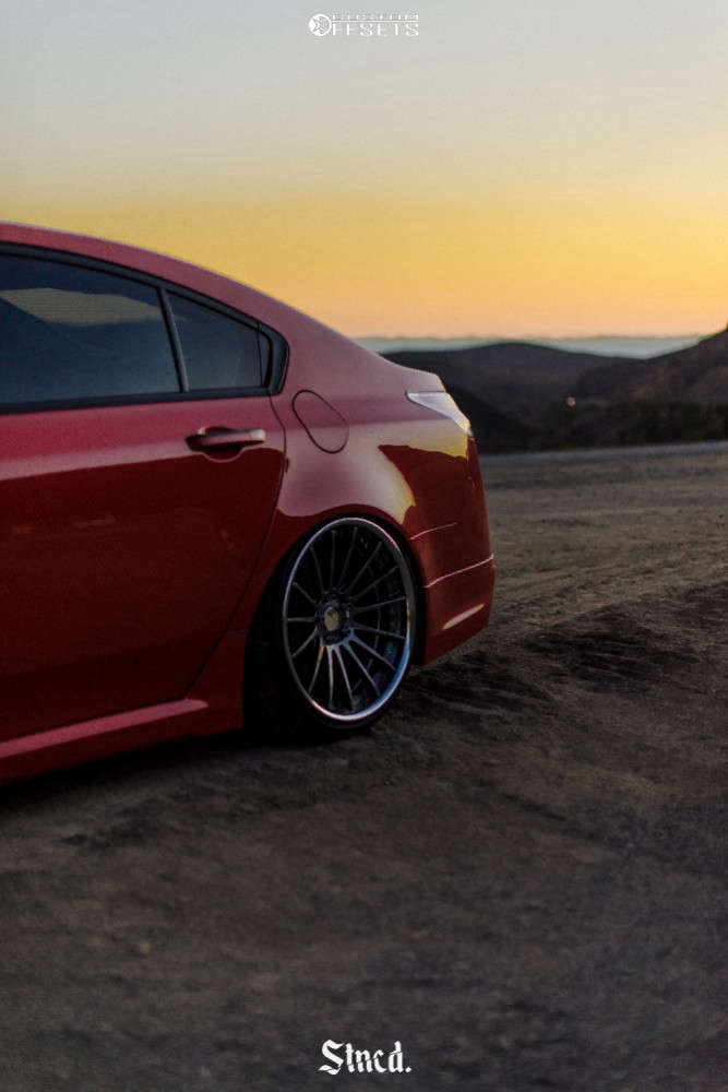 2010 Acura TL with 20x9.5 18 SSR Executor Cv04 and 245/35R20 Lionhart Lh-503 and Air Suspension ...
