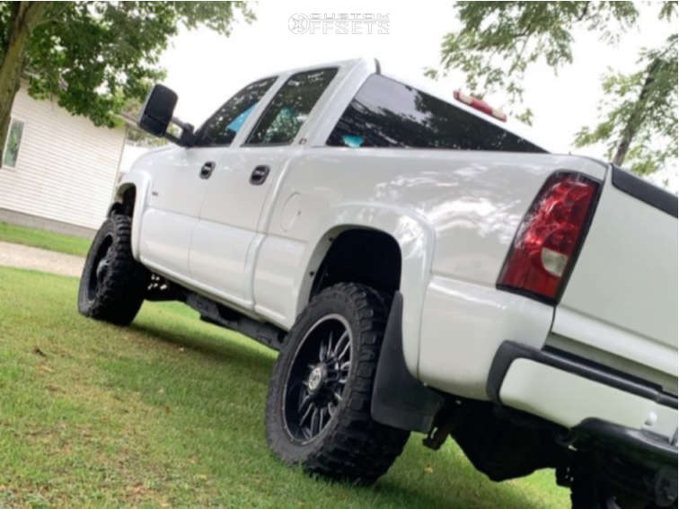 2005 Chevrolet Silverado 2500 HD with 20x9 0 Anthem Off-Road Equalizer ...