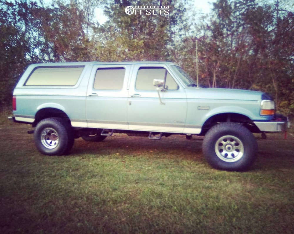 1996 Ford Bronco with 16x10 -38 Alloy Ion Style 171 and 315/75R16 Nitto ...