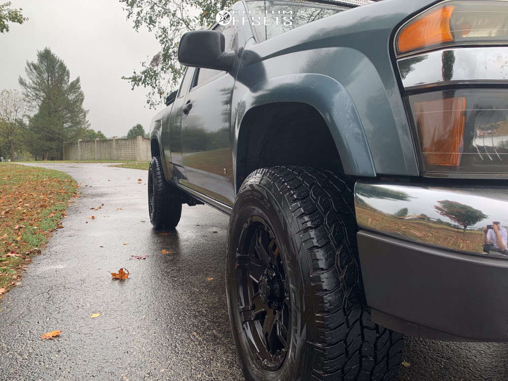2006 GMC Canyon with 17x9 25 Ultra Gauntlet and 265/75R17 Cooper ...