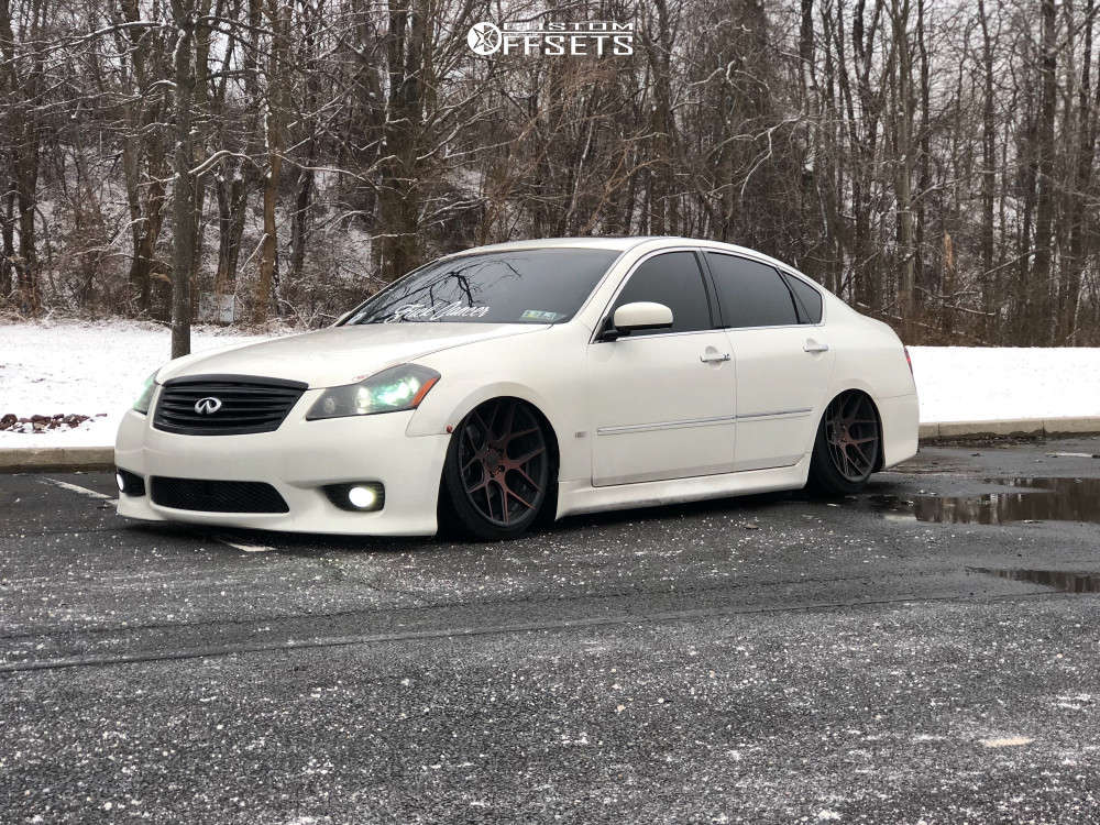 2001 White Infiniti M35