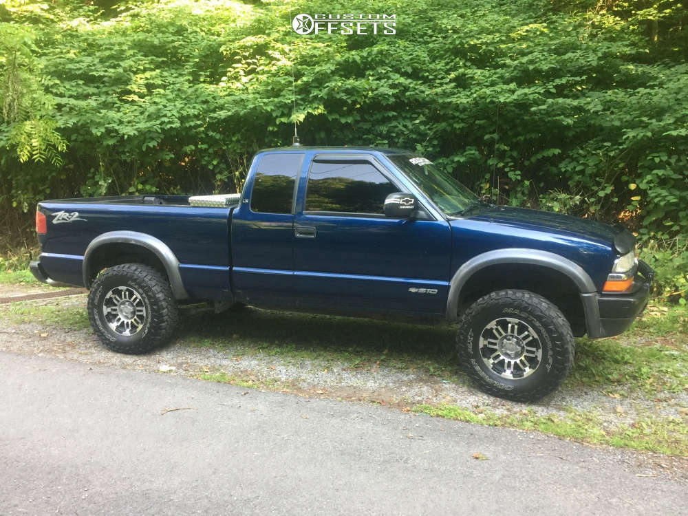 2000 Chevrolet S10 with 15x7.5 -12 Vision Warrior and 31/10.5R15 ...