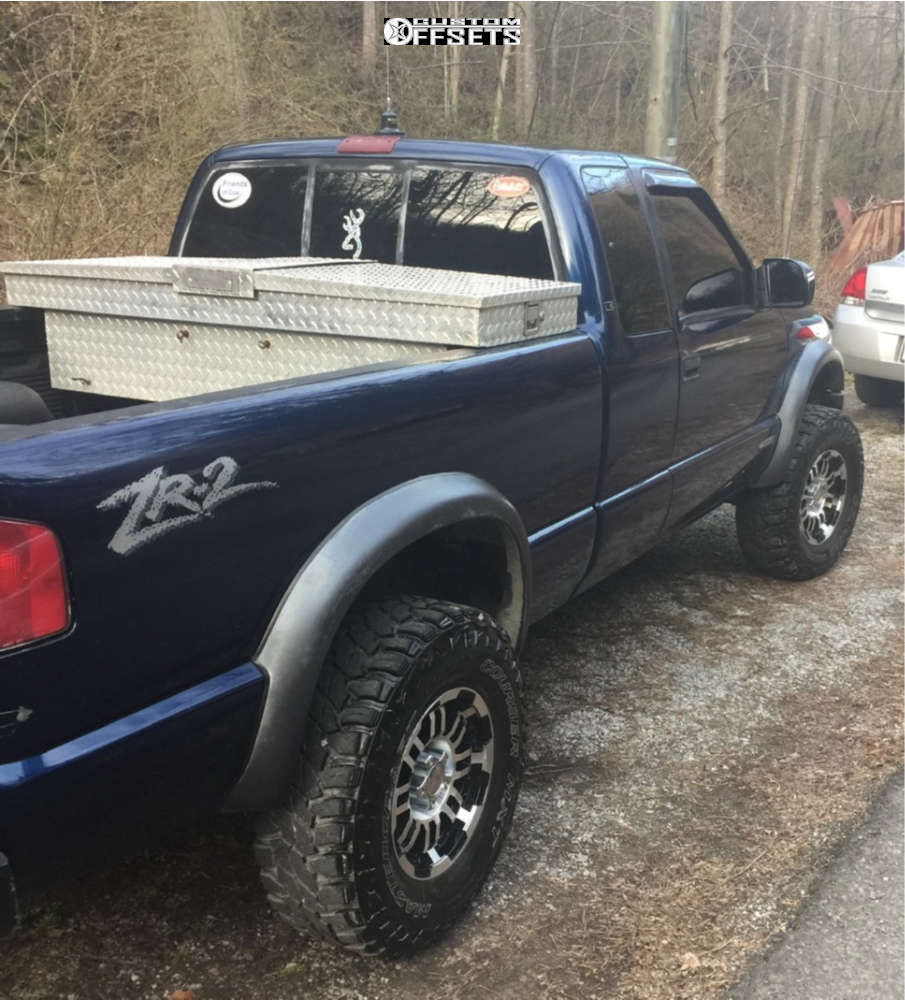 2000 Chevrolet S10 with 15x7.5 -12 Vision Warrior and 31/10.5R15 ...