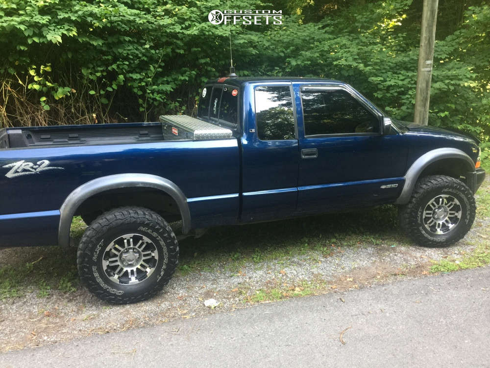 2000 Chevrolet S10 with 15x7.5 -12 Vision Warrior and 31/10.5R15 ...