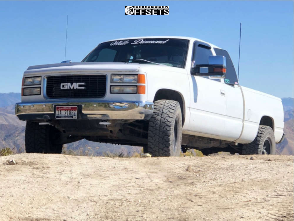 1995 Chevrolet K1500 with 17x9 -12 Level 8 Tracker and 35/12.5R17 ...