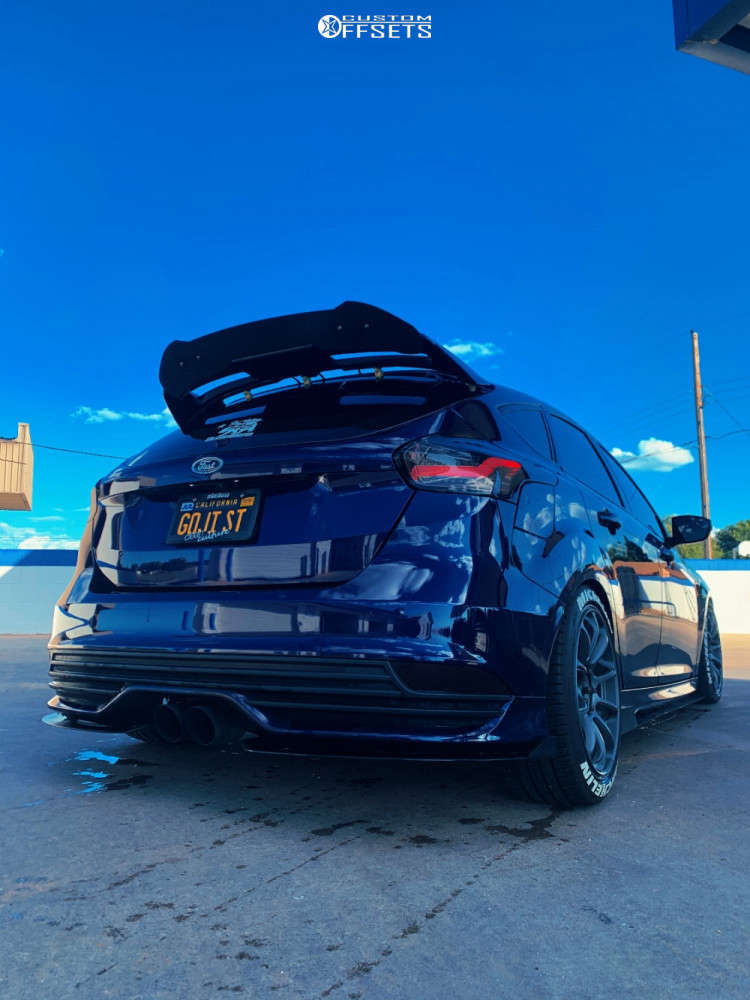 2017 Ford Focus with 18x8.5 38 Ambit Rt8 and 235/40R18 Michelin Pilot ...
