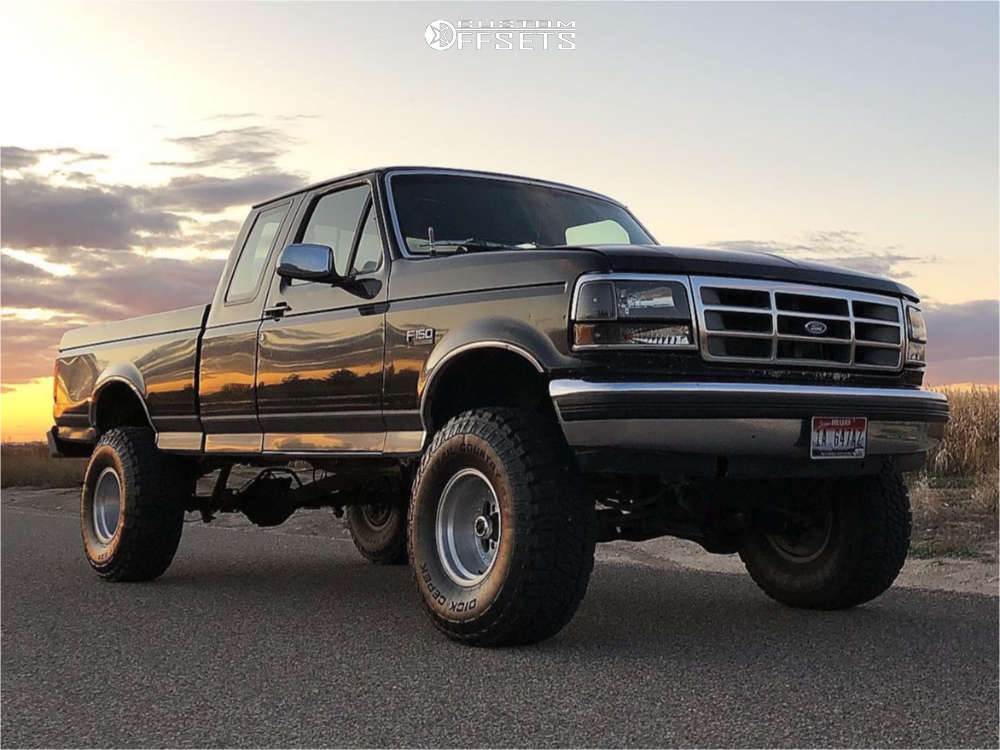 1992 Ford F-150 with 15x10 -25 American Racing Gambler Champ and 35/12 ...