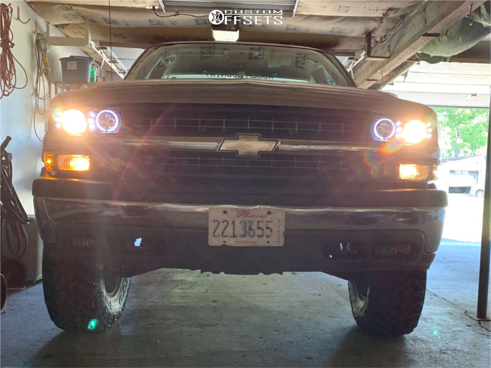 2001 Chevrolet Silverado 1500 with 16x8 American Racing Ar172 and 285 ...