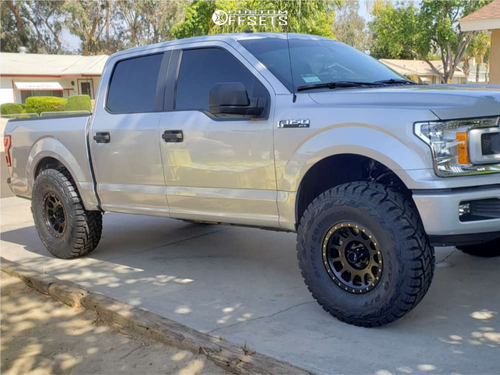 2019 Ford F-150 with 17x8.5 0 Method Nv and 37/12.5R17 Toyo Tires Open ...
