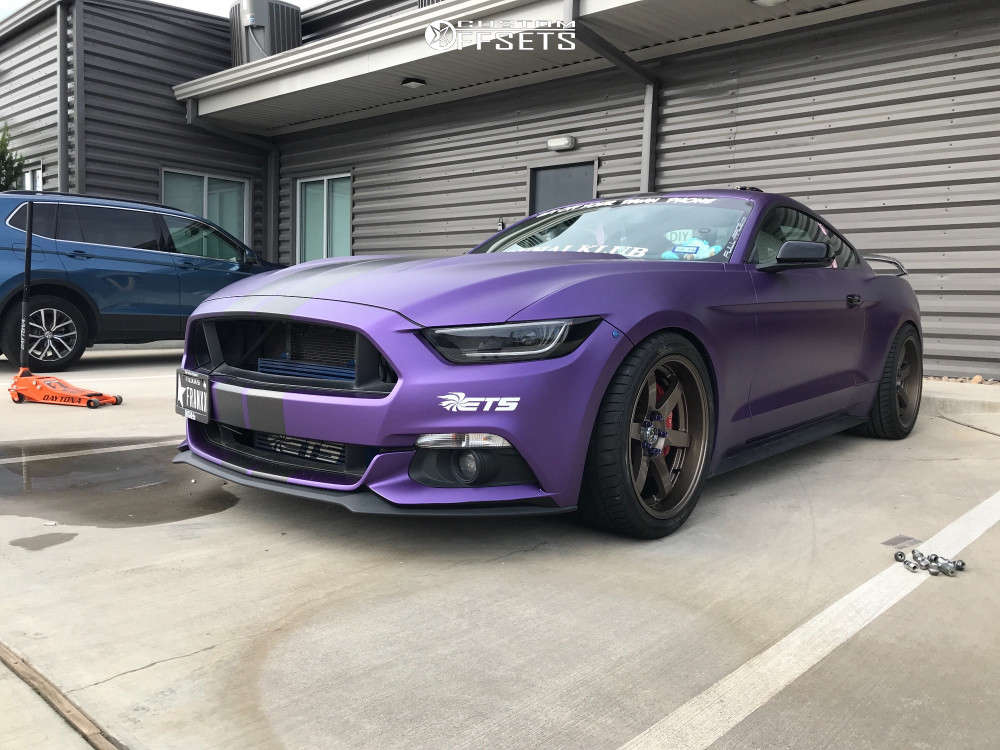 2017 Ford Mustang with 19x9.5 25 JNC JNC014 and 275/35R19 Achilles Atr ...