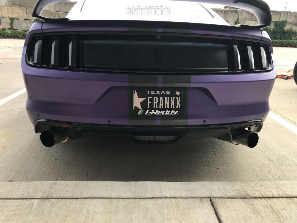 2017 Ford Mustang with 19x9.5 25 JNC JNC014 and 275/35R19 Achilles Atr ...