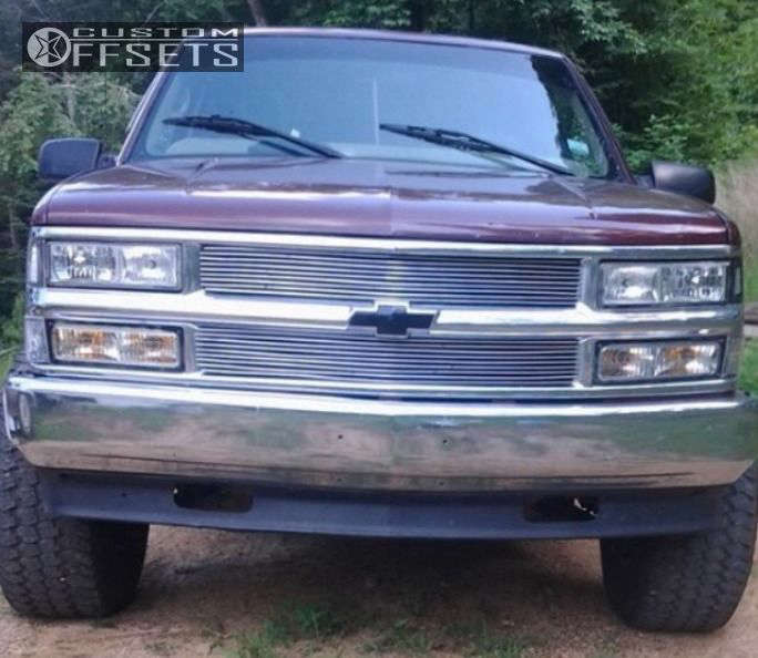 1998 Chevrolet K1500 with 15x10 -48 Pacer LT 164B and 33/12.5R15 Kumho ...