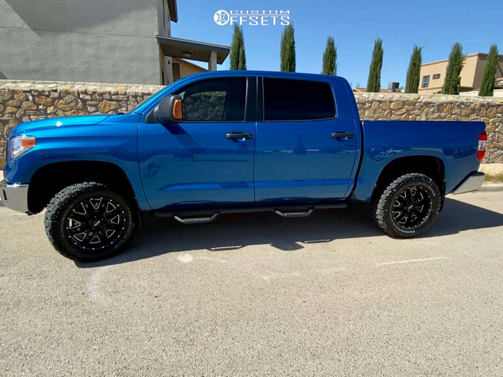2017 Toyota Tundra with 20x9 18 Ultra Hunter and 33/12.5R20 Milestar ...