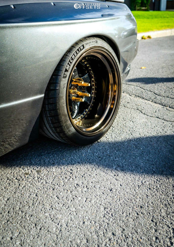 1992 Nissan Skyline R32 with 19x11 -50 Work Meister S1 3P and 295/30R19 ...