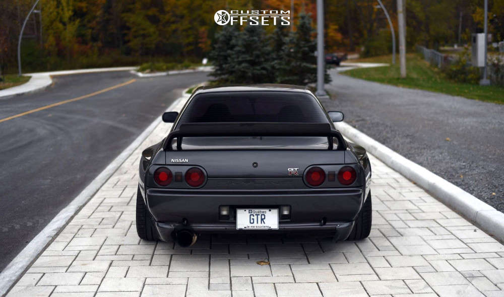 1992 Nissan Skyline R32 with 19x11 -50 Work Meister S1 3P and 295/30R19 ...