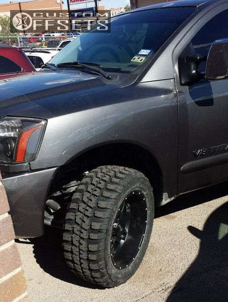 2005 Nissan Titan with 20x10 -25 Ultra 241 and 33/12.5R20 Federal ...