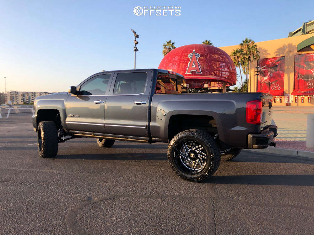2018 Chevrolet Silverado 1500 with 22x12 -44 Hostile Jigsaw and 35/12.5R22 Nitto Ridge Grappler ...