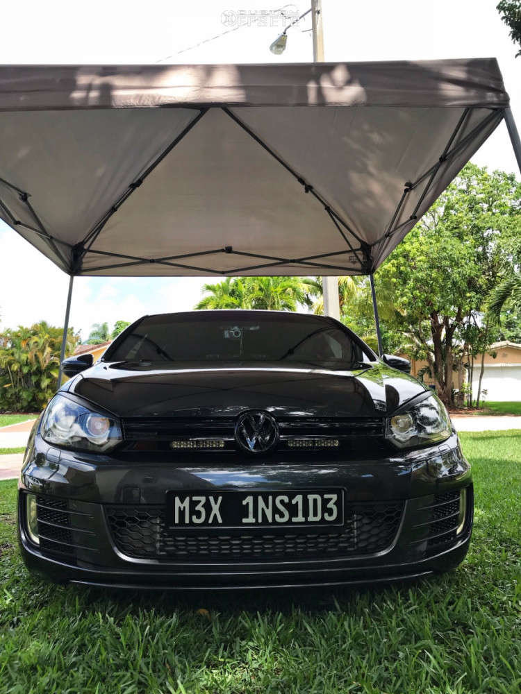 2012 Volkswagen GTI with 18x8.5 43 Drag Dr72 and 225/40R18 Michelin ...