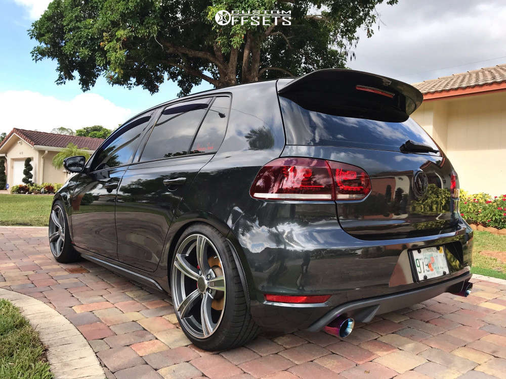 2012 Volkswagen GTI with 18x8.5 43 Drag Dr72 and 225/40R18 Michelin ...