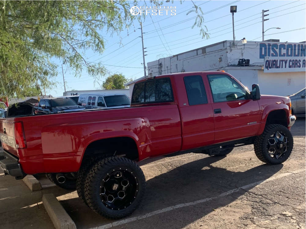 1997 Chevrolet K3500 with 22x8.25 -111 XD Xd815 and 325/50R22 AMP Mud ...