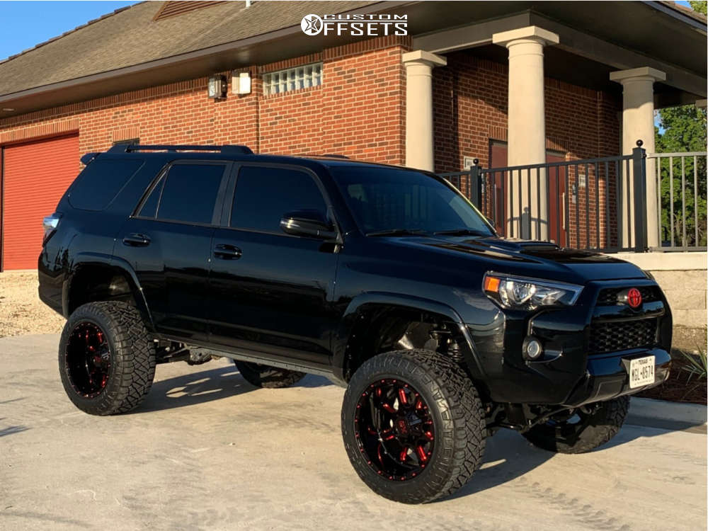 2019 Toyota 4Runner with 20x12 -44 XD Xd838 and 33/12.5R20 Nitto Ridge ...