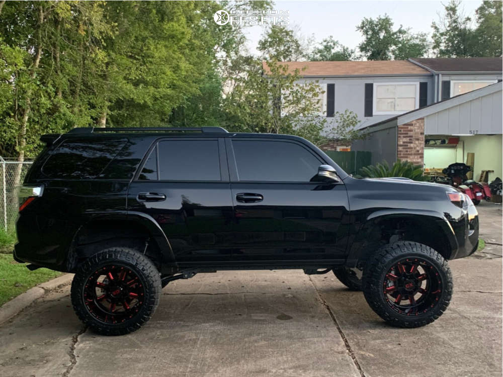 2019 Toyota 4Runner with 20x12 -44 XD Xd838 and 33/12.5R20 Nitto Ridge ...