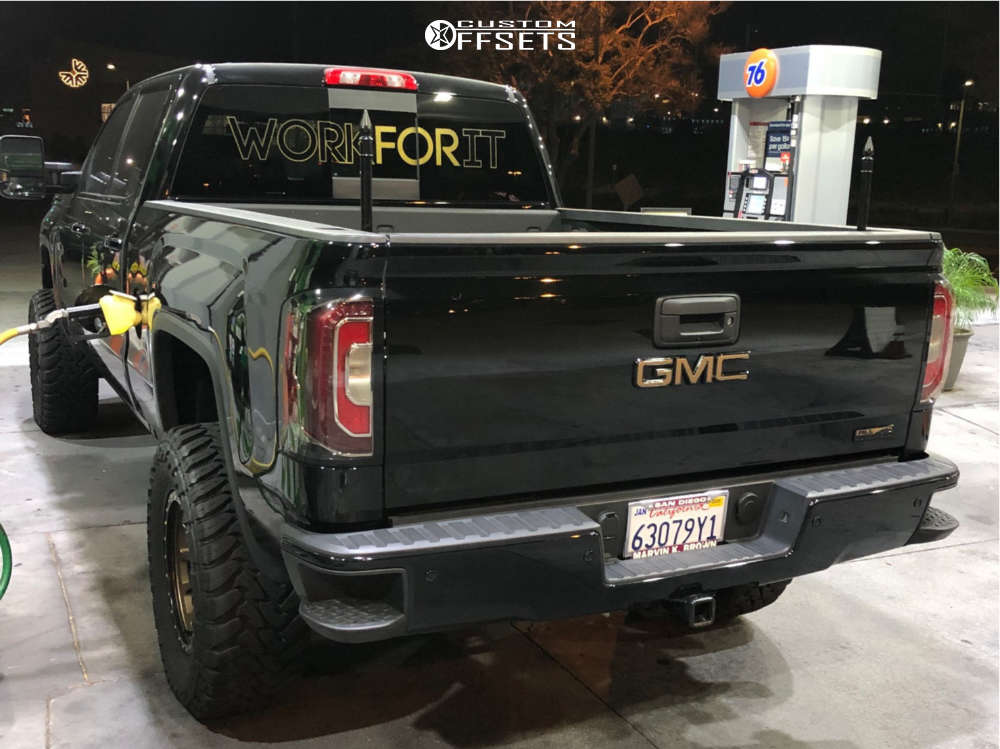 2016 GMC Sierra 1500 with 18x9 -12 Method Nv and 35/12.5R18 Toyo Tires ...