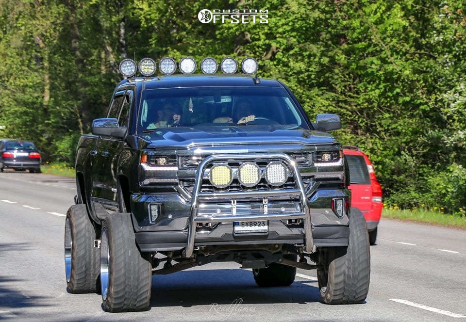 2016 Chevrolet Silverado 1500 with 24x14 -76 RBP Atomic and 37/13.5R24 ...