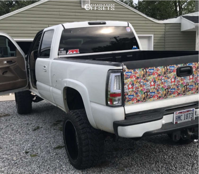 2003 GMC Sierra 2500 HD with 22x12 -44 Monster Offroad M12 and 33/12 ...